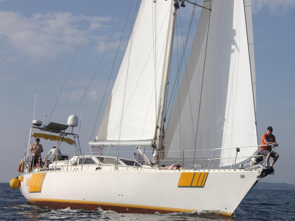 1984 Ferretti Altura 53 Decksalon, EUR 135.000,-
