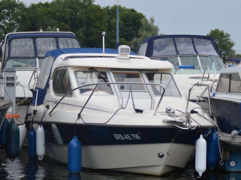 2001 Bella 655 HT, EUR 36.990,-