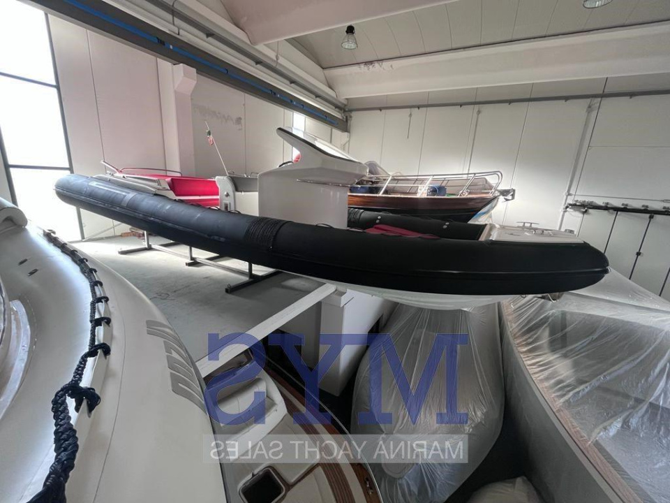 2018 Tecnorib srl Pirelli PZero 880 EFB, EUR 85.000,-