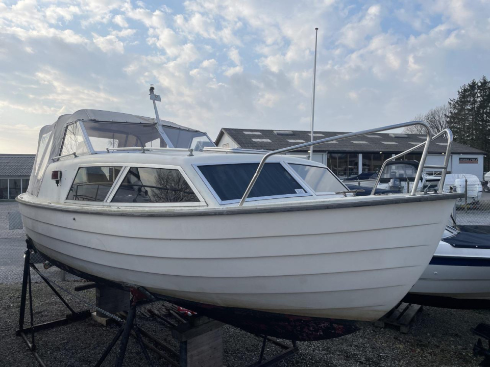 Nidelv Motorboote