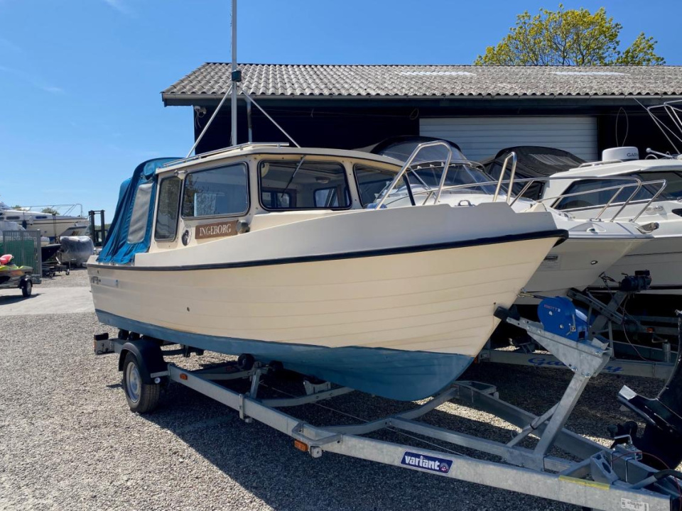 1988 Uttern 6000, DKK 79.000,-