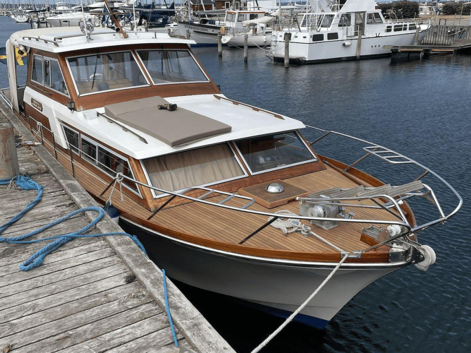 1982 Storebro Royal Cruiser 34 Biscay, SEK 645.000,-