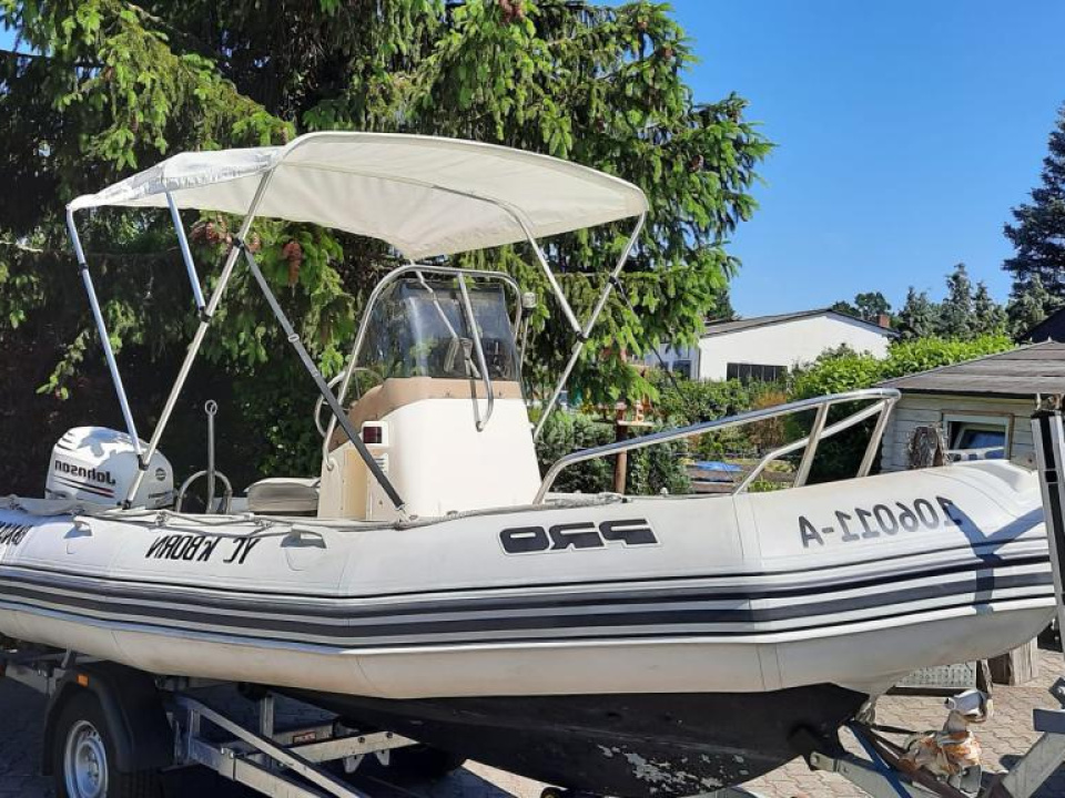2002 Zodiac 550 Pro, EUR 6.750,-
