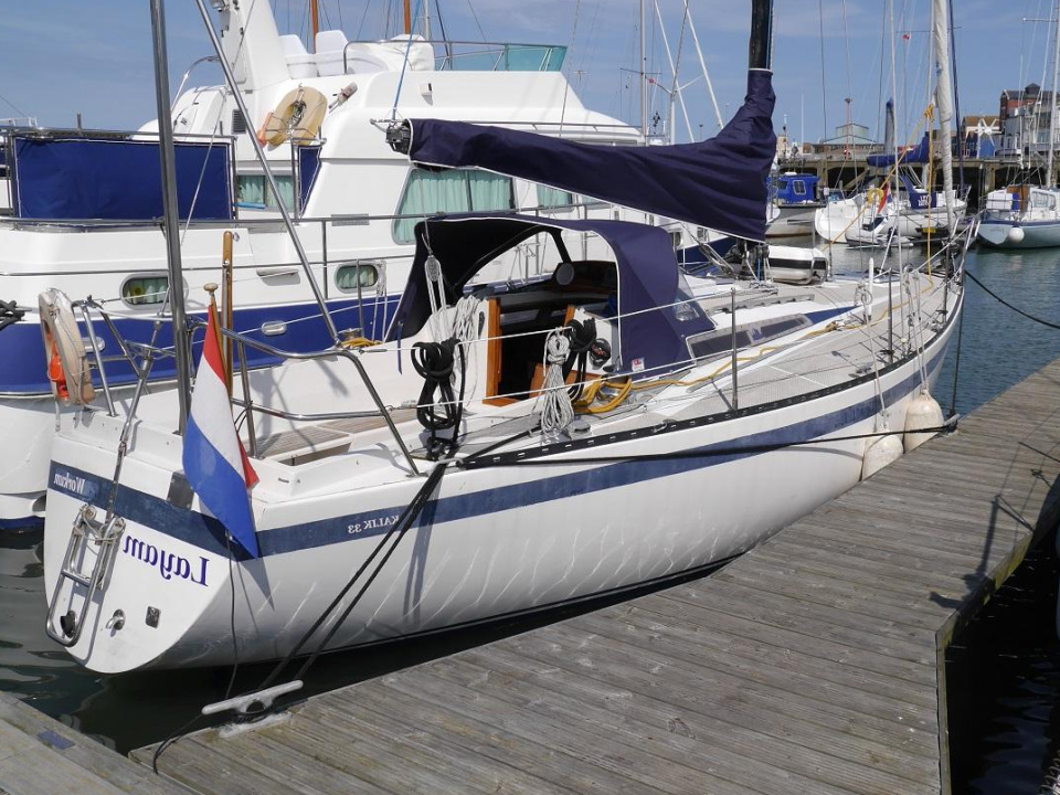 1980 Kalik 33, 15 000