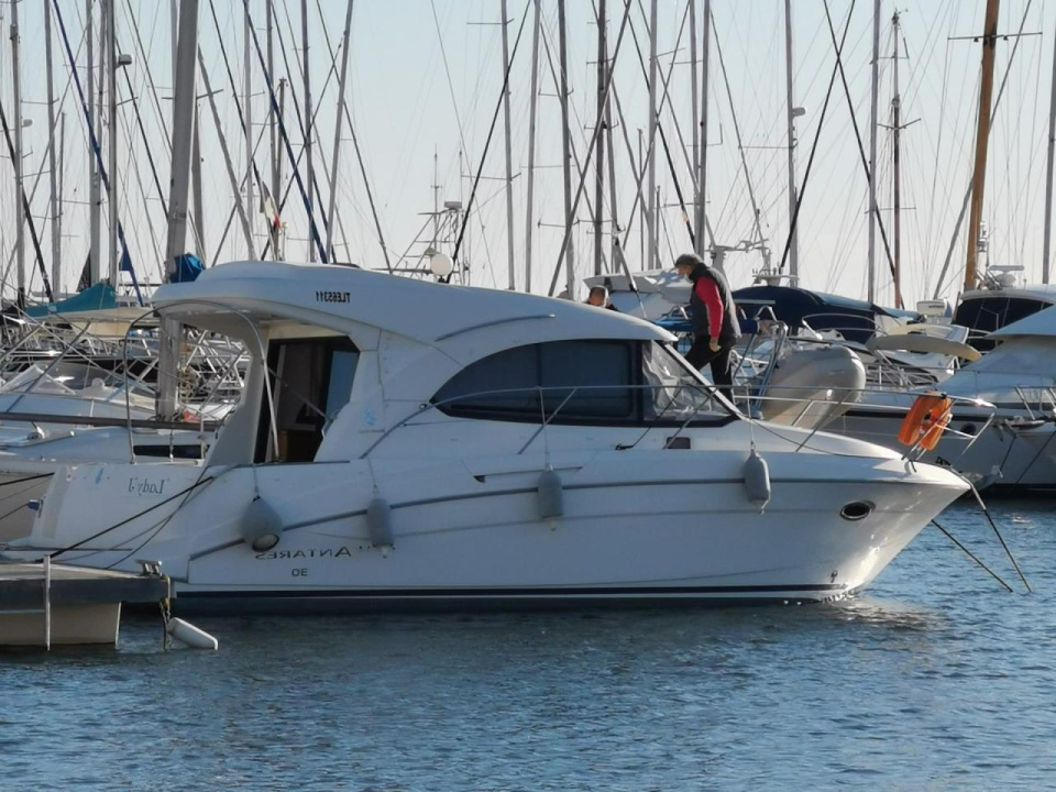 2011 Bénéteau Beneteau Antares 30s, EUR 90.000,-