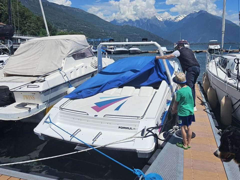 1998 Formula 303 SR1 Thunderbold, EUR 35.000,-