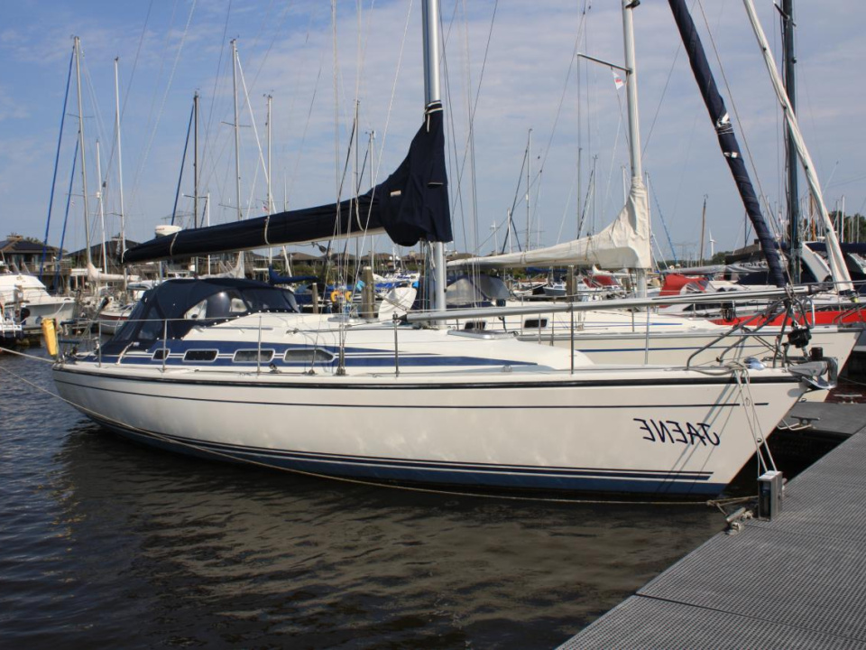 1997 Dehler 37 cruising, EUR 78.650,-