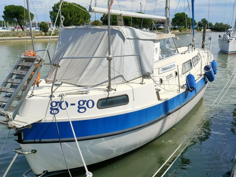 1977 OY FISKARS AB FINNSAILER 36, 25 000