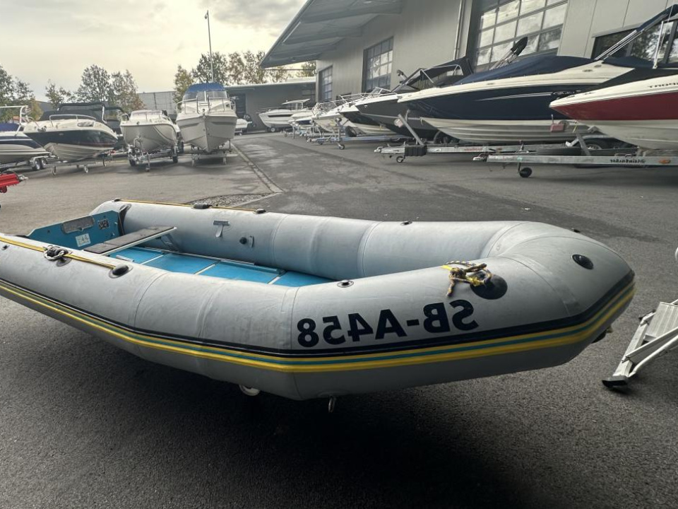 2002 Bombard Tropik 420, EUR 1.200,-