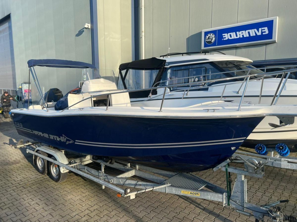 2007 White-Shark 225 Console, EUR 29.900,-