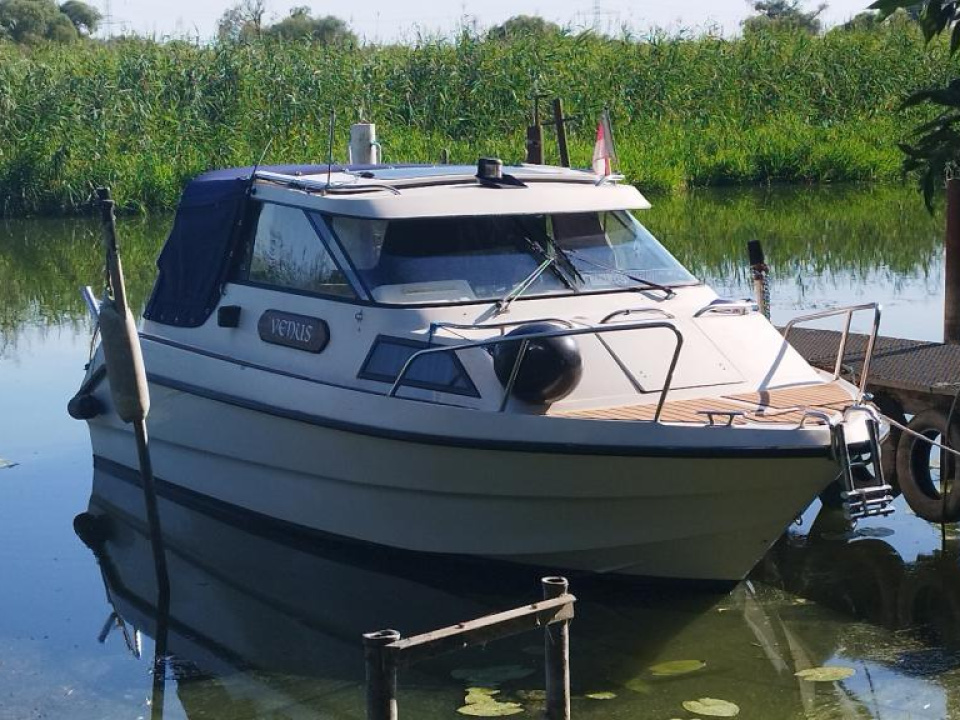1996 Uttern 6200 CC, 21 950 EUR