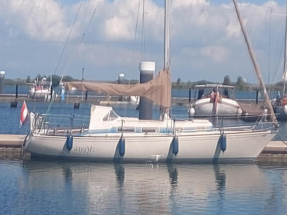 1971 Sparkman and Stephens Tartan 30, Zarezerwowane