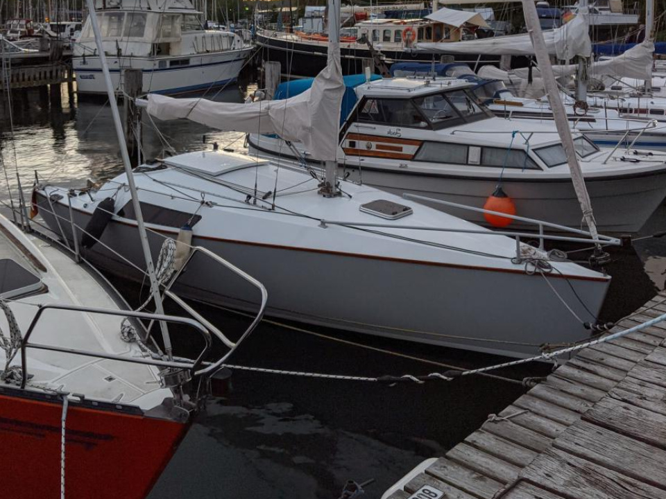 Daysailer for Sale - Enjoy Easy and Relaxed Sailing
