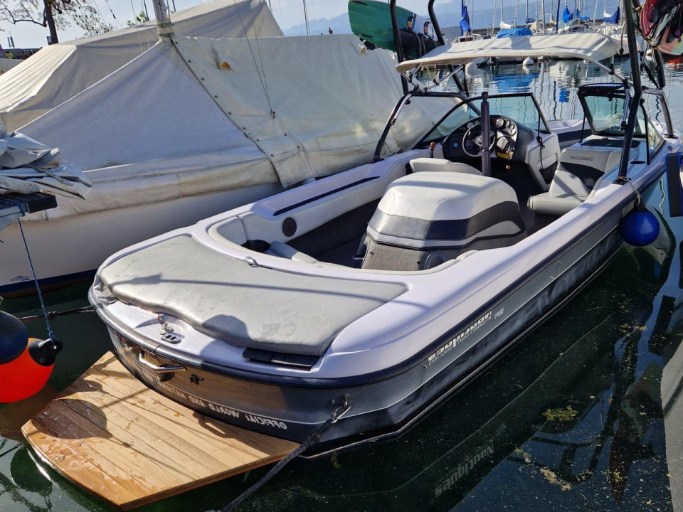 2001 Correct Craft sport nautique 2001, CHF 19.000,-