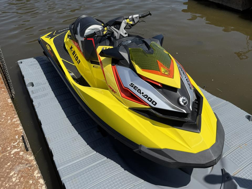 2015 Sea-Doo RXP-X-260, EUR 11.000,-