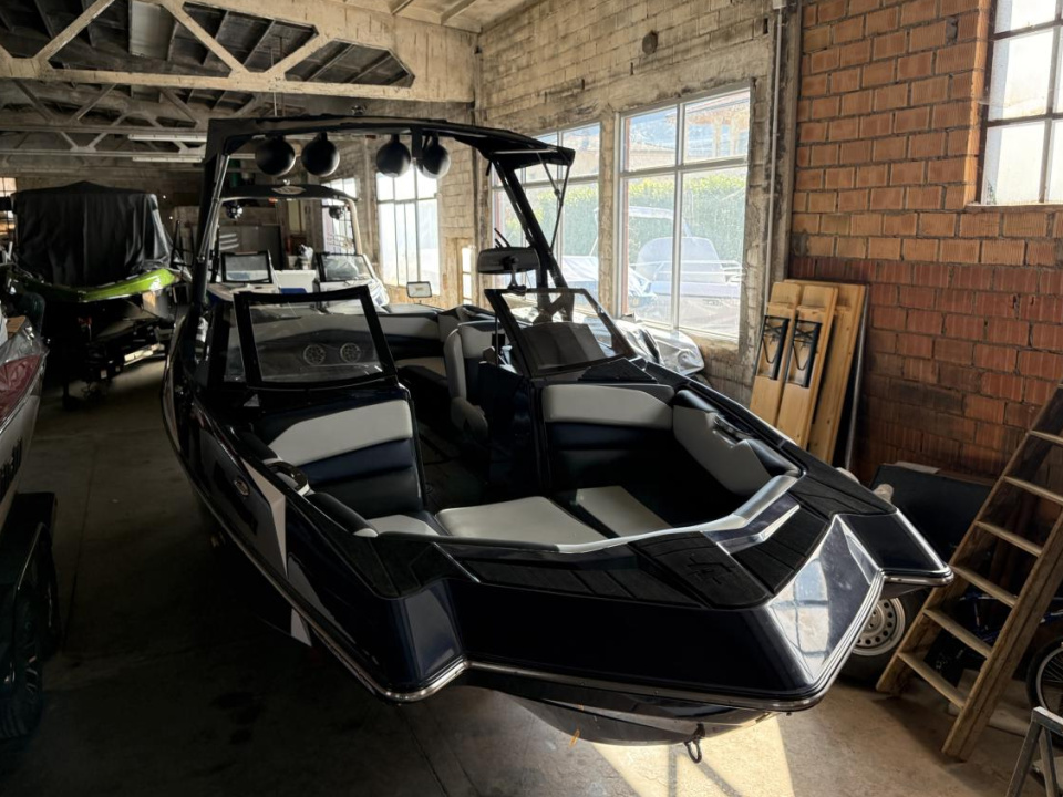 2019 Axis A24, 89 900 CHF