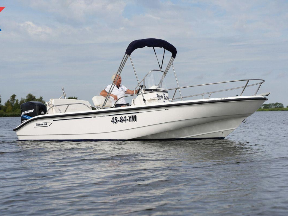 2004 Boston Whaler 180 Dauntless, 27 500 EUR