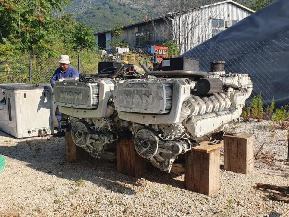 2023 2 x MAN Engines D2862LE476 and gearboxes, 360.000 EUR