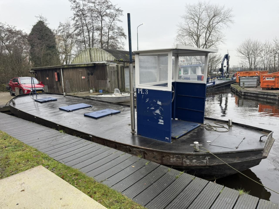 1993 Vuilwaterboot, Praam Met Open Stuurhut zu verkaufen