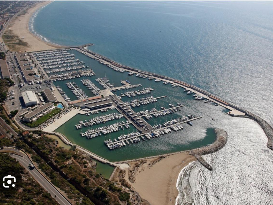 Port Ginesta, Barcelona, EUR 49,000