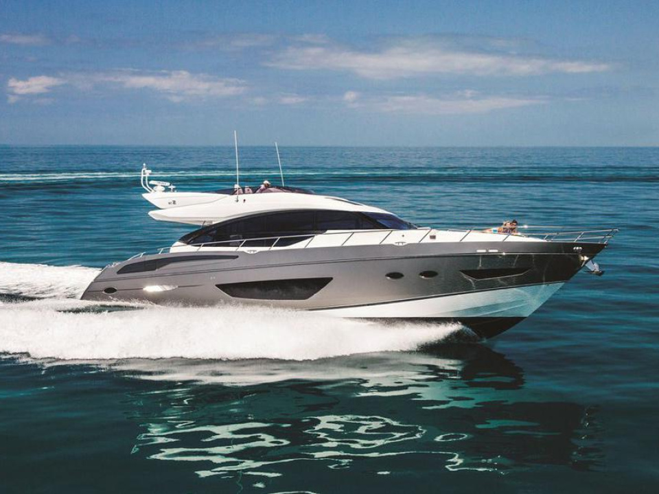 2016 Princess S72, EUR 1.600.000,-